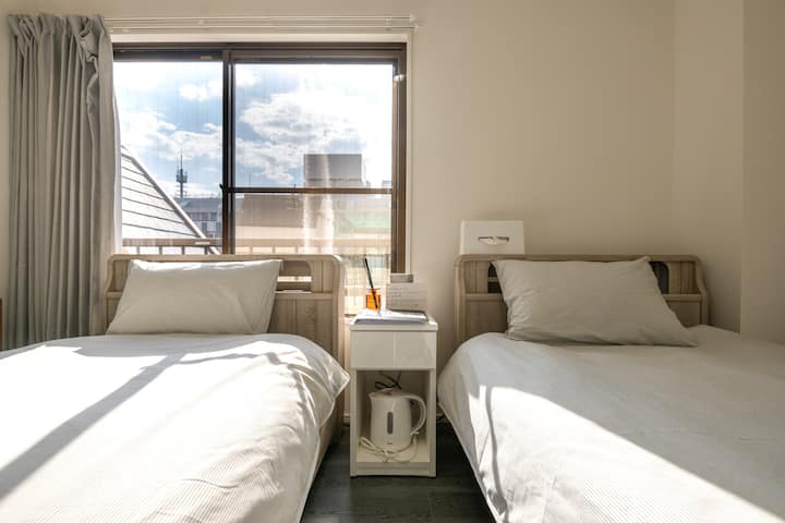 Zaito Tokyo Yokokawa Economy Inn - Tokio