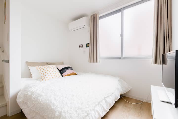 1 Stop To Shin-osaka Station | A Base For Business Trips And Sightseeing In Osaka! | Convenient Access To Namba And Umeda [Kana's Apartment. - 스이타시