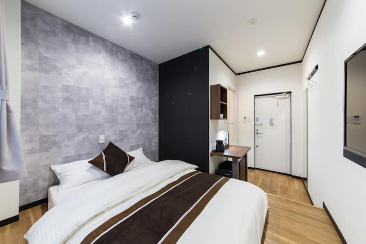 Oh My Hotel、301｜恵美須町駅5分｜ビジネスホテル｜難波道頓堀｜ビジネスカップルに最適 - Osaka