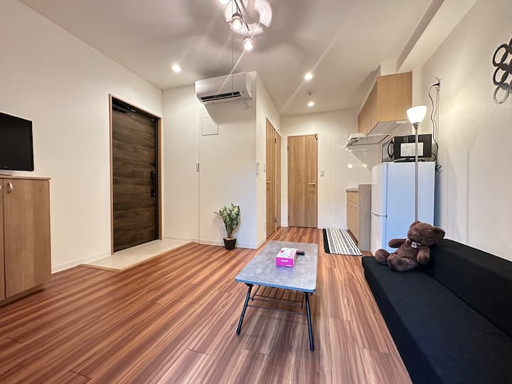 Solasia Residence北上野 浅草寺まで徒歩圏内、ダブルベッド1台とソファベッド1台付. - Ueno
