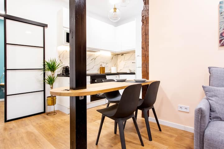 Damian Apartments In The Centre Of Madrid, Aparta... - Madrid