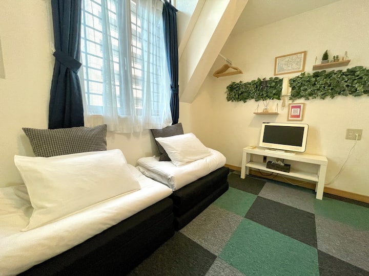 Taka's Apartment, F House 1 - Osaka