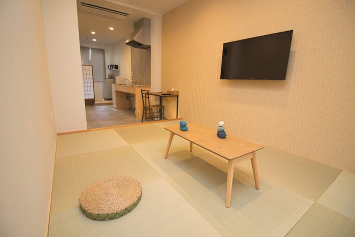 Osaka-jo Hotel, Floor Mattress Bed Apartment 2f - 大阪府