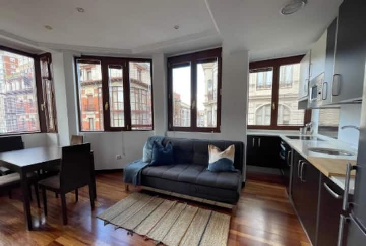 Bright Apartment With Parking Included In The City Center. - Burgos