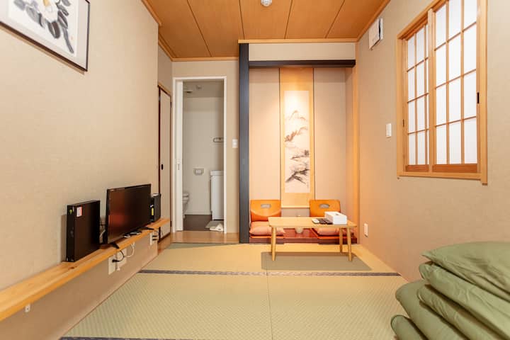 Waen Skytree Maison Sous Le Ciel Bleu, Chambre Japonaise ︱ 2 Futons ︱ Appartement ︱ Chambre 301 - Tokyo