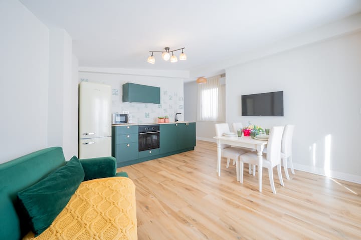Apartamentos De David Cerca De Barcelona - 바달로나