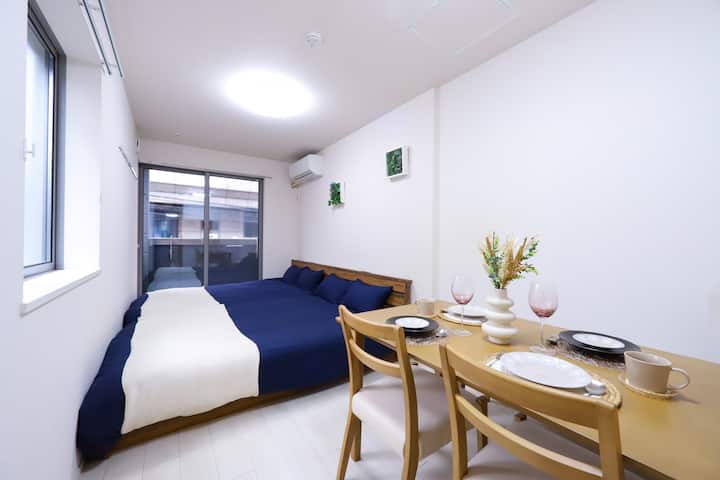 Madoka's Apartment, 1 Semi-double Bed + 1 Single Bed, Capacity For 3 People. Long-term Stays Are Welcome With A 20-30% Discount. - Ikebukuro