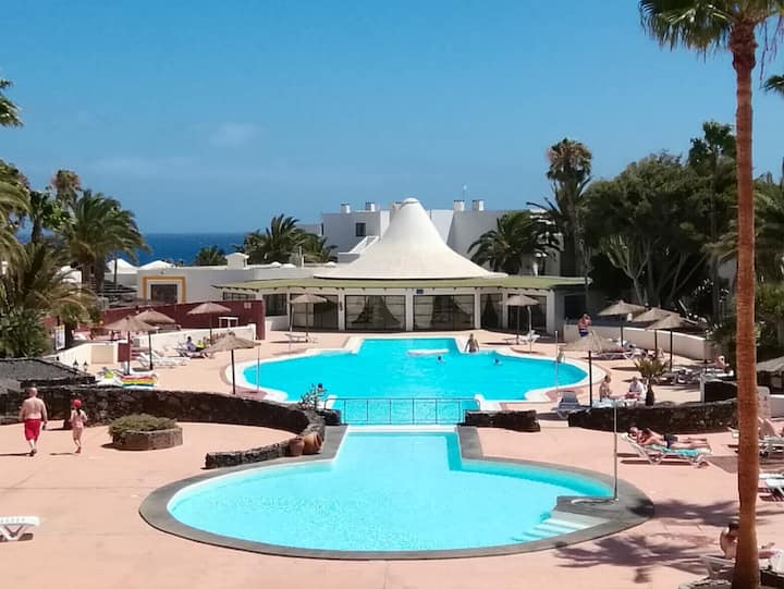 Playa Roca Seafront Pool Complex, Playa Roca Co... - Costa Teguise