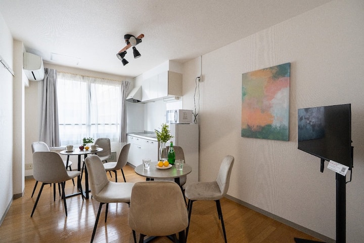 6 Minutes On Foot From Nakano Station! /Convenient Location One Stop From Shinjuku/ Fully Furnished With Appliances/ Mt Nakano Building, Family Apartment. - Tokio
