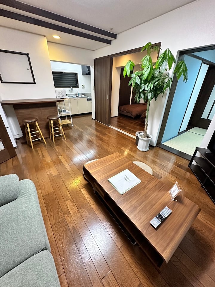 A Private Apartment Perfect For Family Or Group Travel. The Same Price For Up To 6 People. 3 Bedrooms, Kumamoto Castle,... - Kumamoto