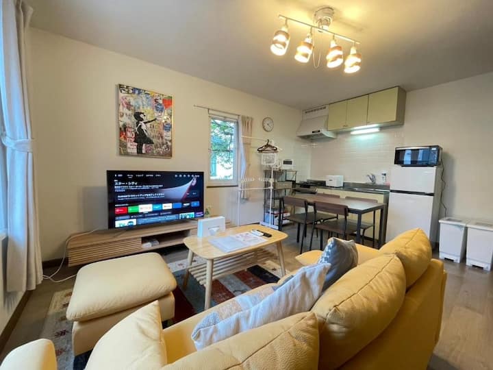 Chambre Familiale, Toutes Les Chambres éQuipées De La Climatisation Et D'un Radiateur, Wi-fi Gratuit, Toutes Sortes D'équipements, Ustensiles De Cuisine Complets, Parking 1. - Chitose
