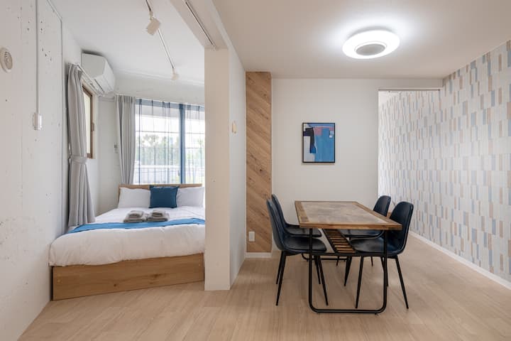 Clavis Shimoochiai: Newly Furnished & Fully Equipped With Wi-fi. 4-minute Walk To The Station [Shimoochiai Station]. 1 Semi-double Bed. Maximum Occupancy: - Shinjuku