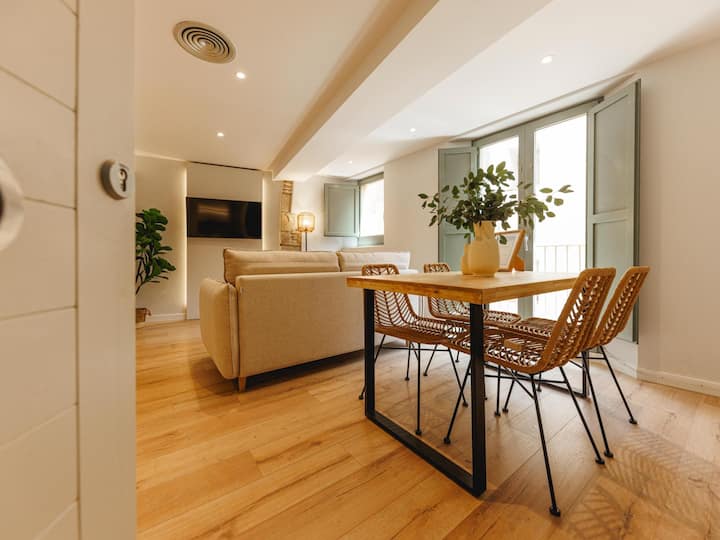 Appartements Bravissimo Calderers 3, 4 Barri Vell. - Gérone