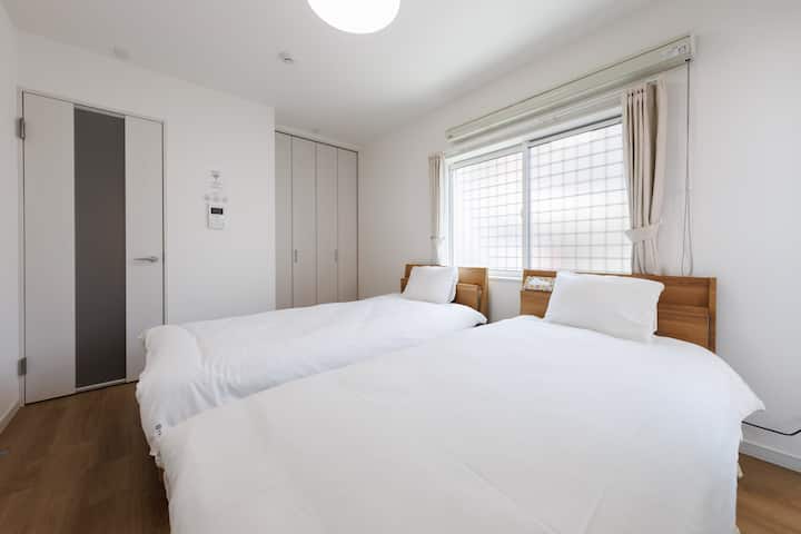 Baloh Wadamisaki's Apartment, Apartment With 2 Single Beds - Kobe