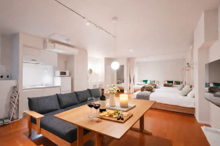 Family Stay's Apartment: 15 Minutes To Asakusa / 19 Minutes To Shinjuku / 26 Minutes To Shibuya, Family Apartment. - Ueno