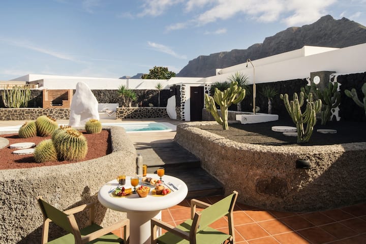 Cih | Essence, Essence Iii - Lanzarote