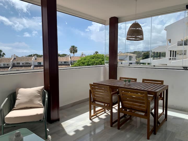 Luna Royal, Apartamento De Dos Dormitorios - Calahonda