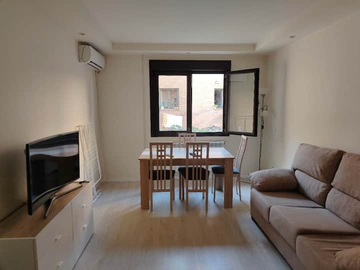 Apartamentos De Jaime - 埃納雷斯堡