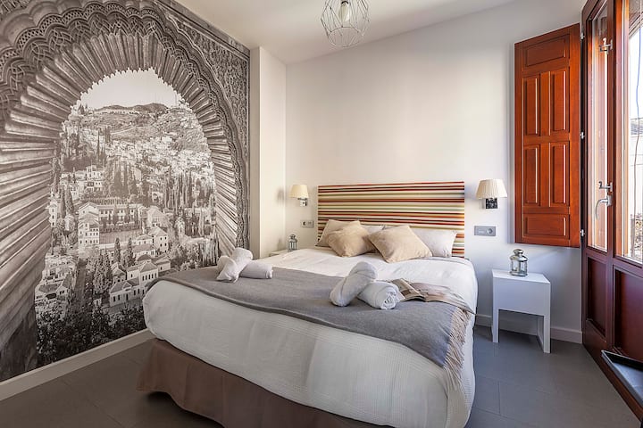 David City Center Apartments, 4 Apartments. - Grenada