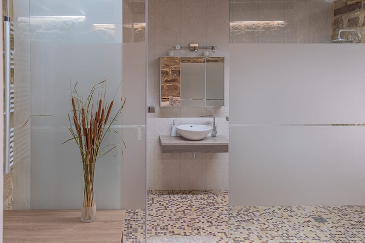 Apartamentos De Maria Luisa, Duplex Apartment For One Person. - Úbeda