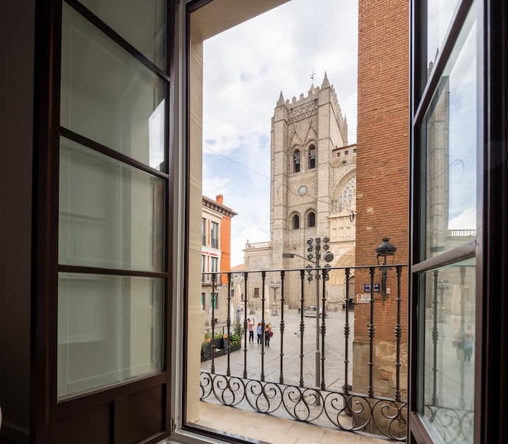 Balcones A La Catedral - Ávila