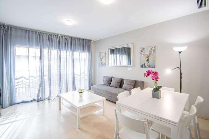 Céntrico, Amplio Y Acogedor Apartamento En Granada - Ogíjares