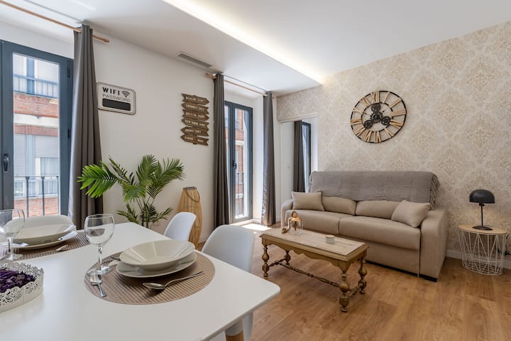 Sergio's Apartments, Apartment With A Bed... - Granada