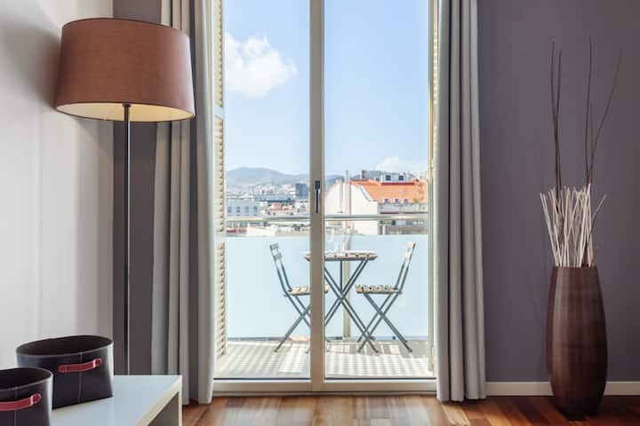Wonderful 2-bd Apart With Balcony. Plaza Cataluña - Barcelona