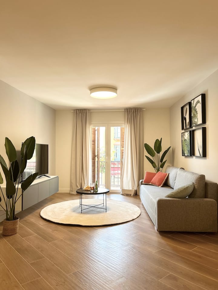 Julia's Apartments, Iris Apartment - Marbella