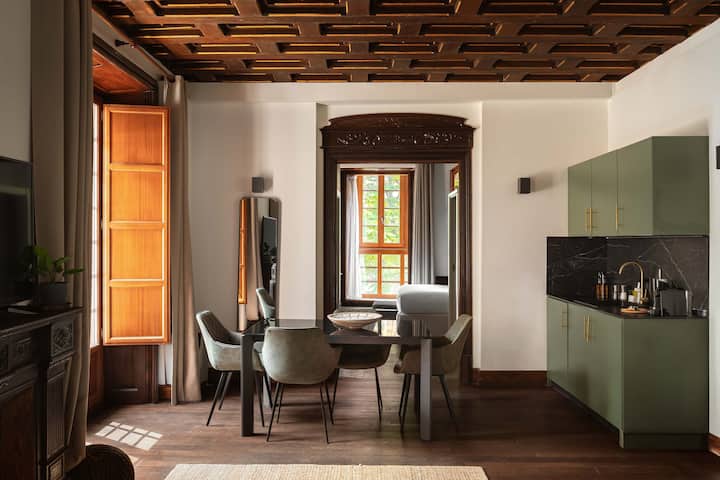 Limehome Vitoria Palacio De Los ÁLava-velasco, On. - Vitoria-Gasteiz