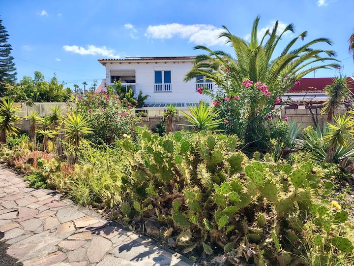 A Getaway By The Sea, Relax Apartment 3 With Roof Terrace. - Tenerife