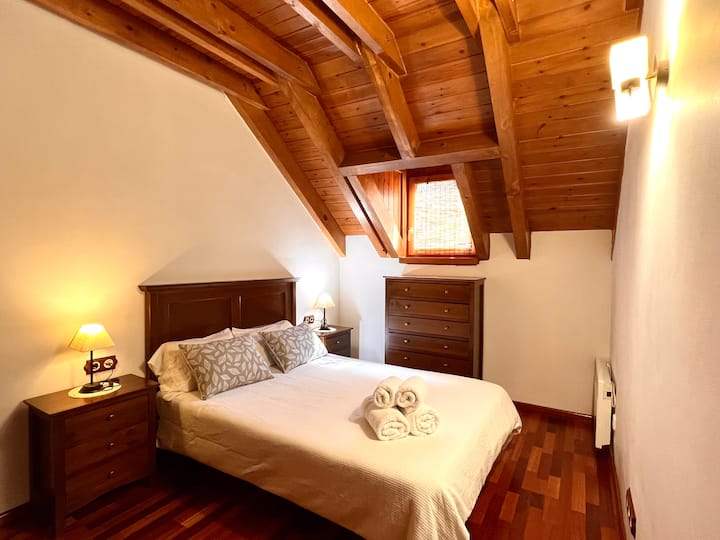 Apartamentos De L'amfitriona 1, Apartament La N... - Rialp