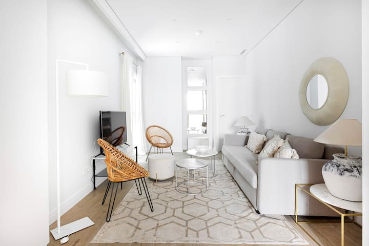 Darya Living, Palafox I - Chueca