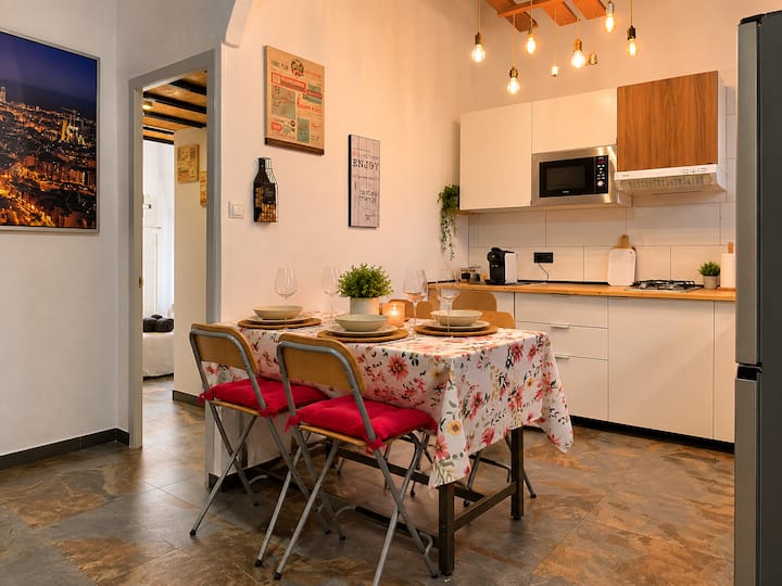 Barcelona Apartments 4 Min To Metro - Santa Coloma de Gramanet