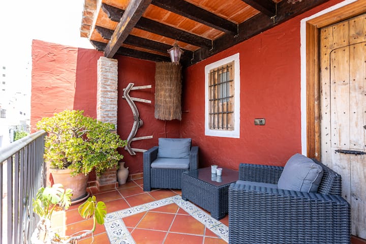 Aduares, Estudio Azahar - Marbella