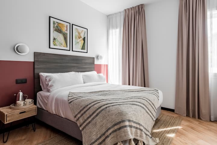 Bob W, Studio Apartment 1 - Madrid