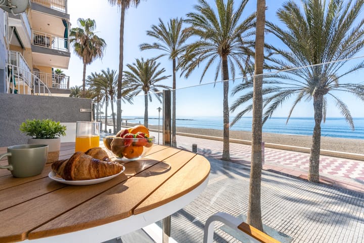 Paseo Maritimo, Estudio 5- Con Vistas Al Mar - Almería