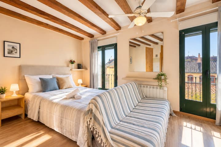 Pl Mayor, Apartment With Double Bed And Sofa Bed 1 - Segovia