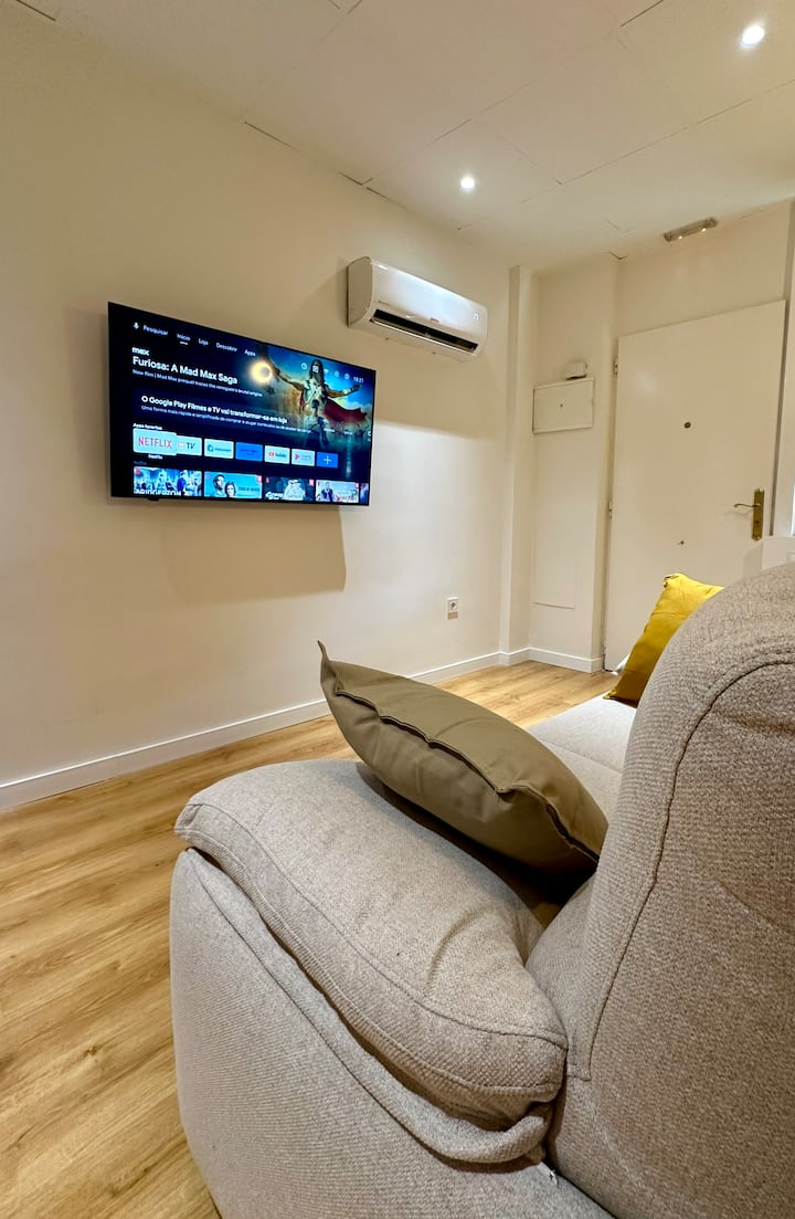 Apartamentos De Luis 1 - Velilla de San Antonio