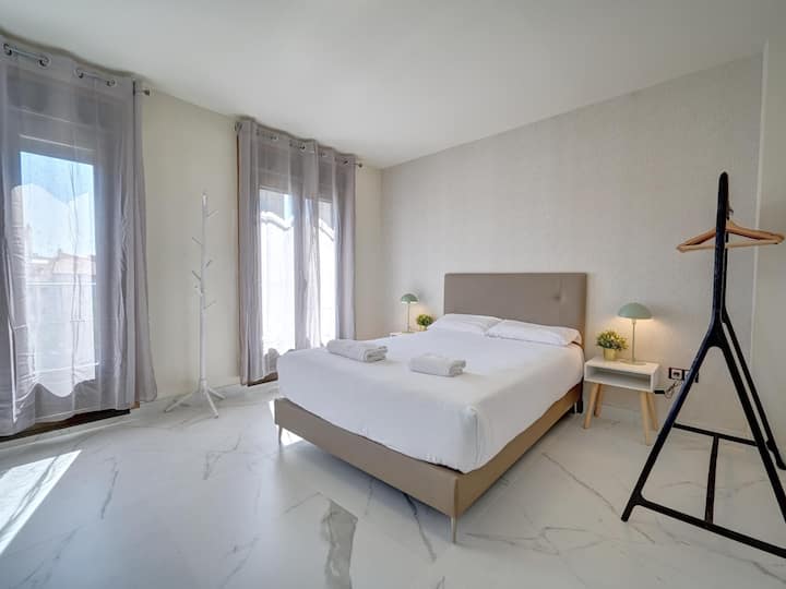 Carlos's Apartments - Logroño