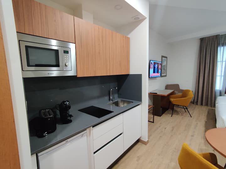Torreluz Pool Wi-fi Centre, Apartment With Balcony. - Almería