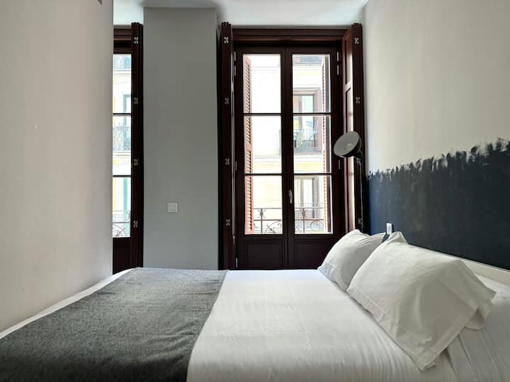 Plazamayorsuites In La Latina, Apartment With Air Conditioning. - 馬德里