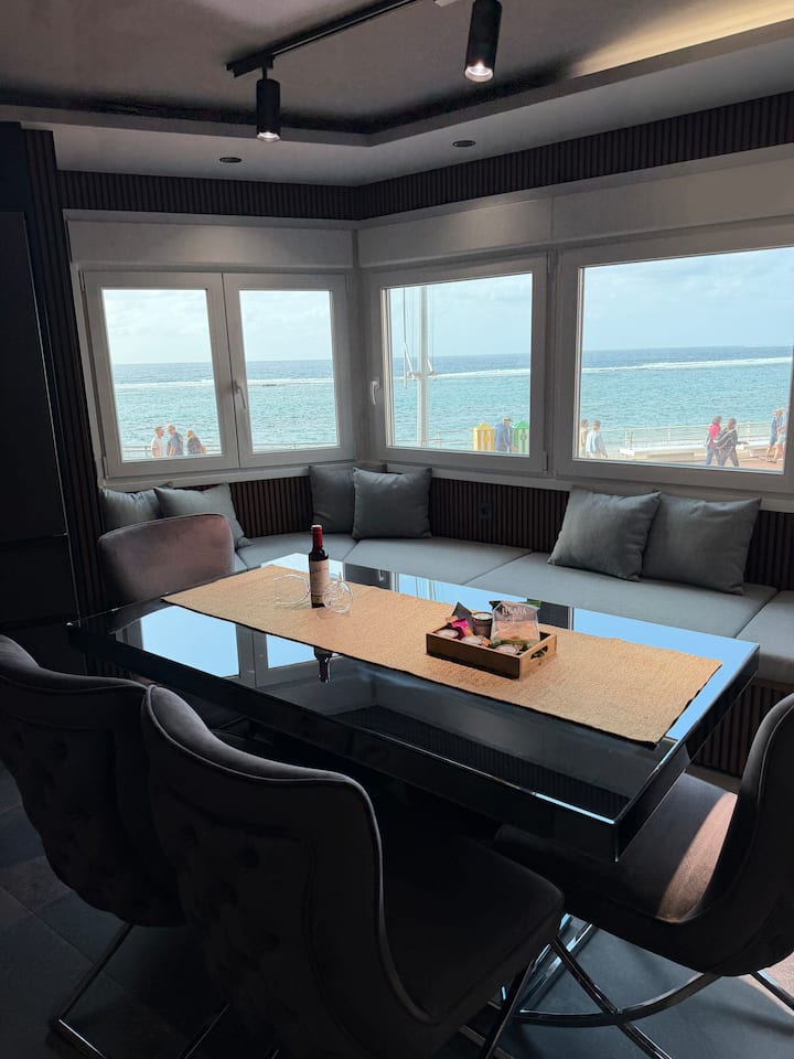 Luxury Beachfront Apartment, Apartment L. - Las Palmas de Gran Canaria