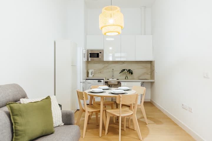 Maria Luisa's Apartments, Cozy Loft In A Cabin... - Valencia