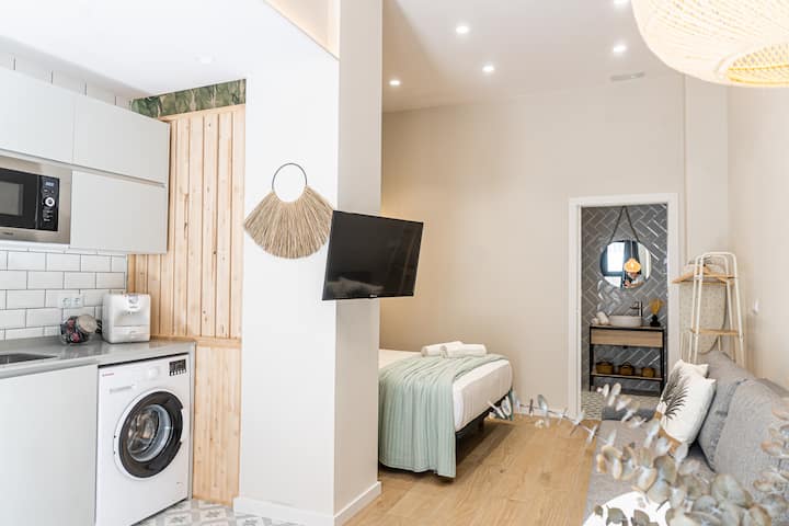 Marina Arts Loft, Apartment With Double Bed - Alboraya