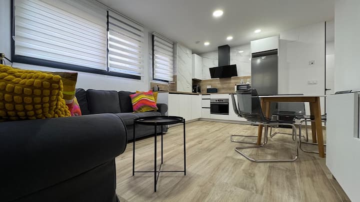 Los Arenales Apartments , Family Apartment - Santander
