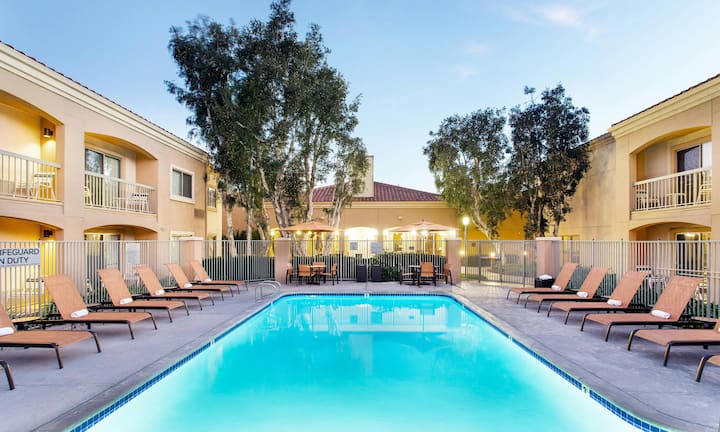 Sonesta Select Camarillo - Camarillo, CA