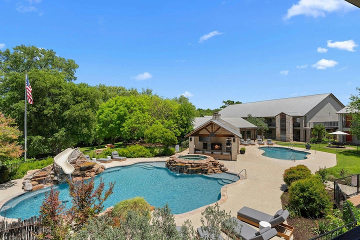 Fredericksburg Inn And Suites - Fredericksburg, TX