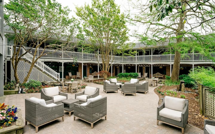 The Bellmoor Inn & Spa - Rehoboth Beach, DE