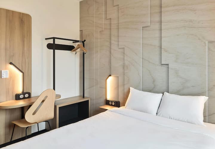 B&b Hotel Versailles Rocquencourt - Versailles